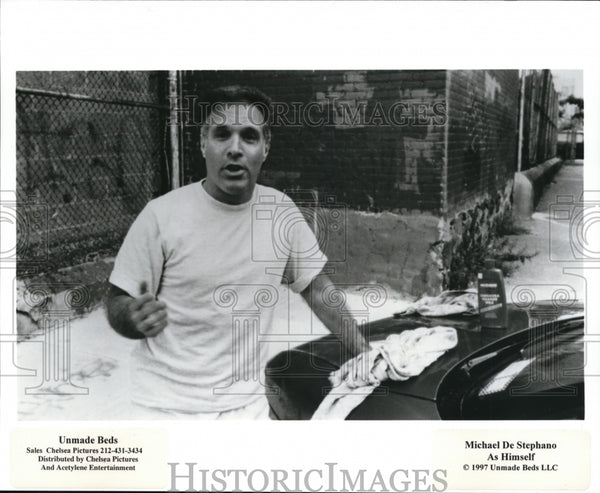 1997 Press Photo Michael De Stephano in Unmade Beds. - cvp83892 ...