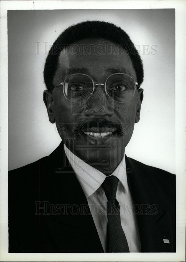 1989 Press Photo Cliff Riley Arbor Drugs manager - dfpd33077 - Historic ...