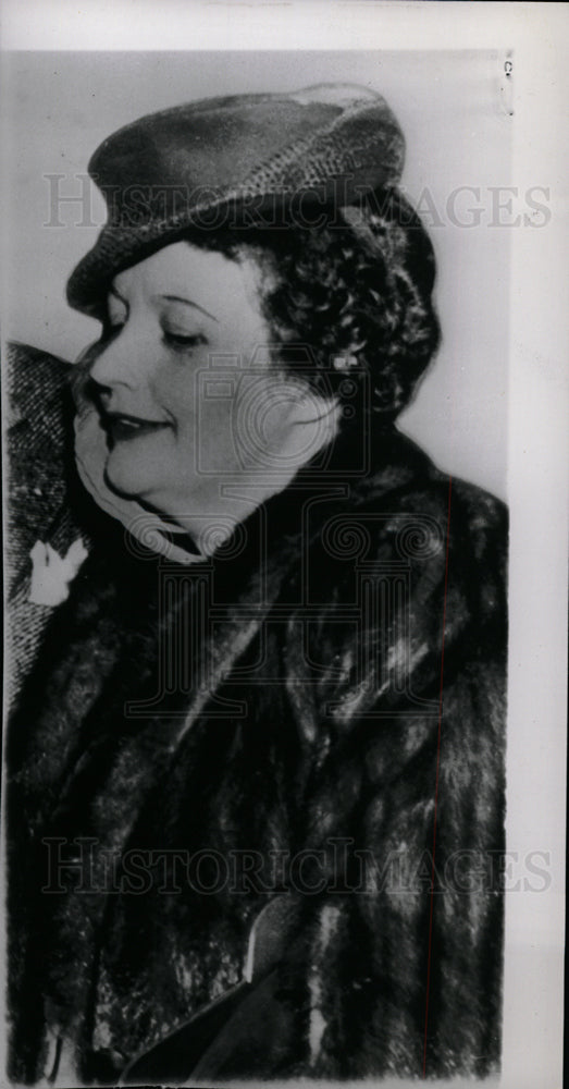 1951 Press Photo Kenneth Royal - dfpd37087 - Historic Images