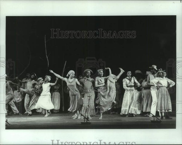 1981 Press Photo Houston Grand Opera's Production of "Treemonisha ...