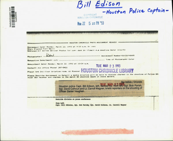 1993 Press Photo Houston police Captain Bill Edison at a news ...