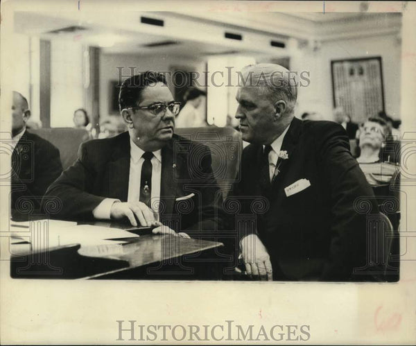 1961 Press Photo Rev Clinton Kersey meets with Rep. Obie Jones of ...
