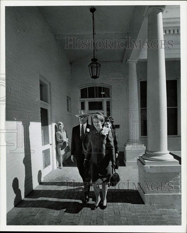 1969 Press Photo Governor & Mrs. Preston Smith leave for inaugural ...