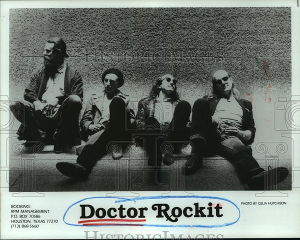 1987 Press Photo Doctor Rockit band members relaxing against wall - hc ...
