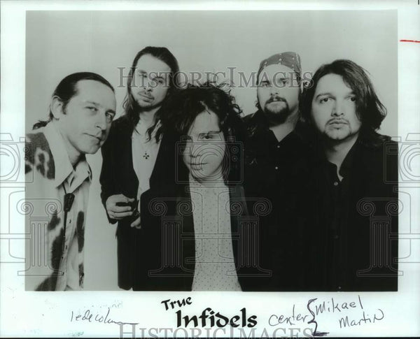 1995 Press Photo Members of the pop music group True Infidels ...