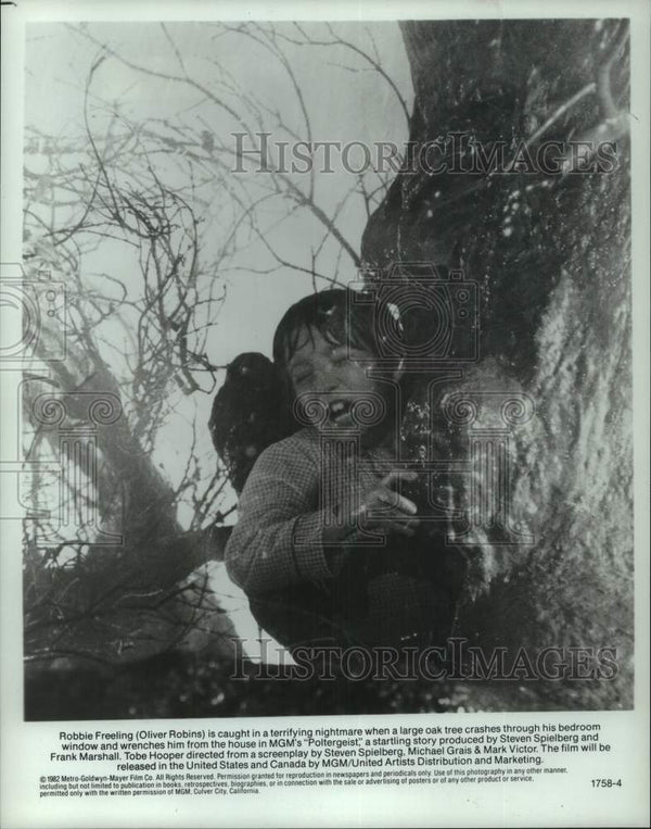 1982 Press Photo Scene from "Poltergeist" with Oliver Robins as Robbie ...
