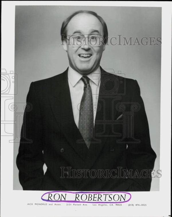 1989 Press Photo Entertainer Ron Robertson - hcq45471 - Historic Images