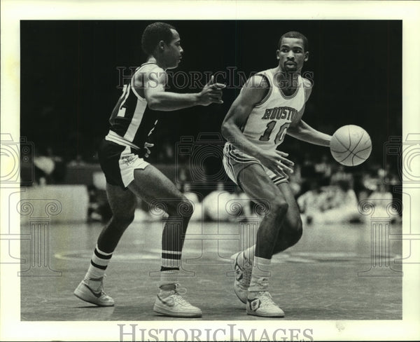 1983 Press Photo University of Houston's basketball player Derek Giles ...
