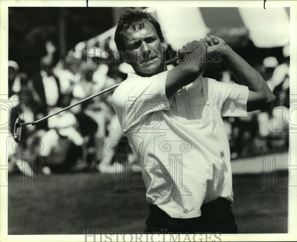1987 Press Photo Golfer Buddy Gardner misses birdie putt at Big I ...