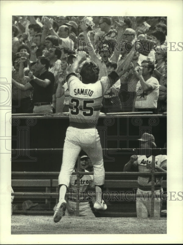 1981 Press Photo Houston Astros' pitcher Joe Sambito jumps with joy ...