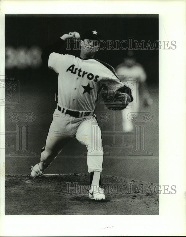 1990 Press Photo Houston Astros pitcher Bill Gullickson victory over ...