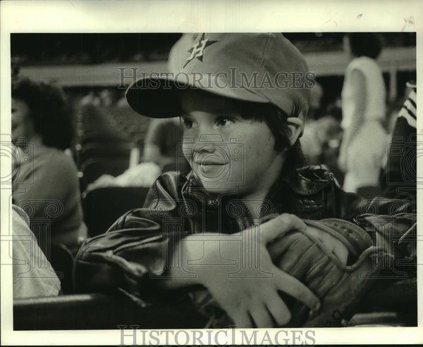 1984 Press Photo Young Evan Workman at Houston Astros' home opener ...
