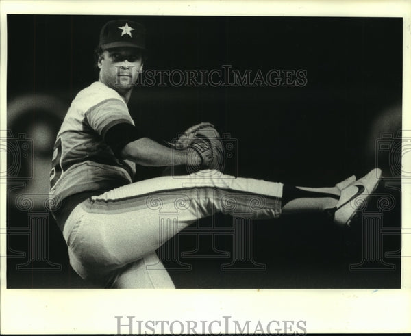 1988 Press Photo Houston Astros' pitcher Bob Knepper in his wind up ...