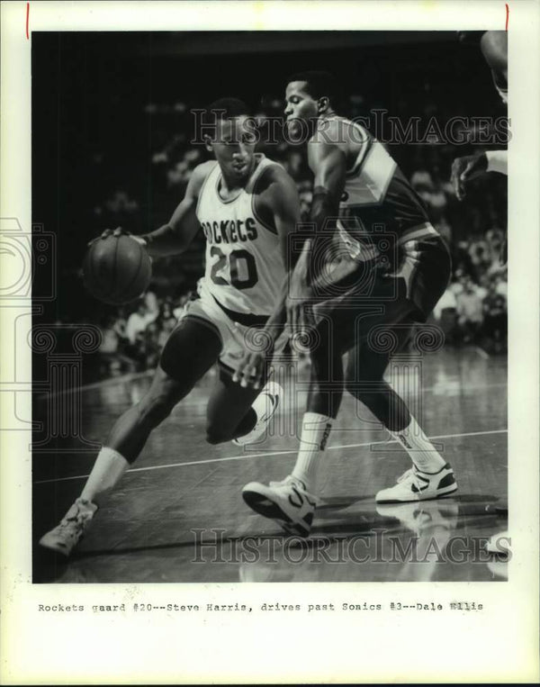 1987 Press Photo Rockets' Steve Harris dribbles around Sonics' Dale ...