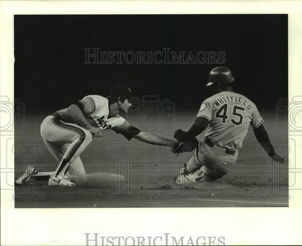 1984 Press Photo Astros' Craig Reynolds applies tag on Dodgers Terry ...