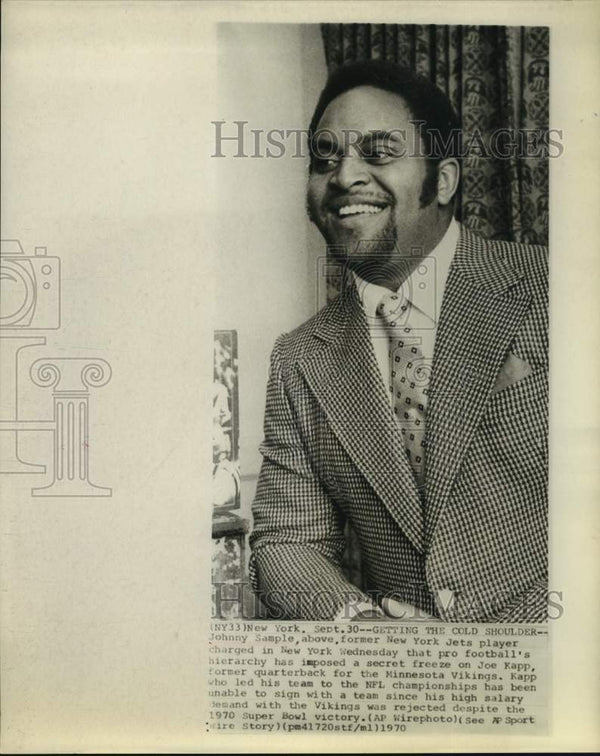 1970 Press Photo Former Jets' star Johnny Sample makes charges against ...