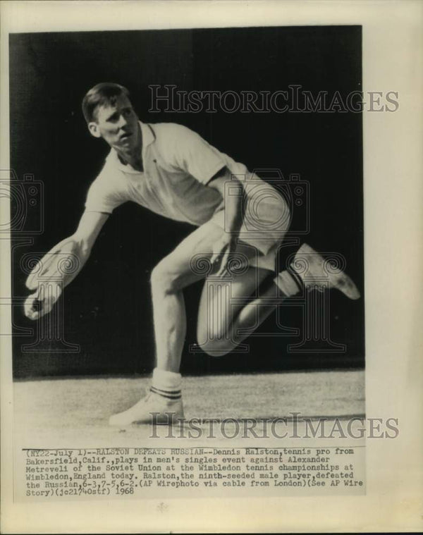 1968 Press Photo Tennis pro Dennis Ralston in Wimbledon men's singles ...