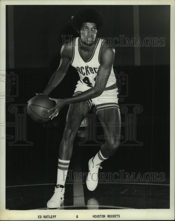 1975 Press Photo Houston Rockets basketball player Ed Ratliff ...