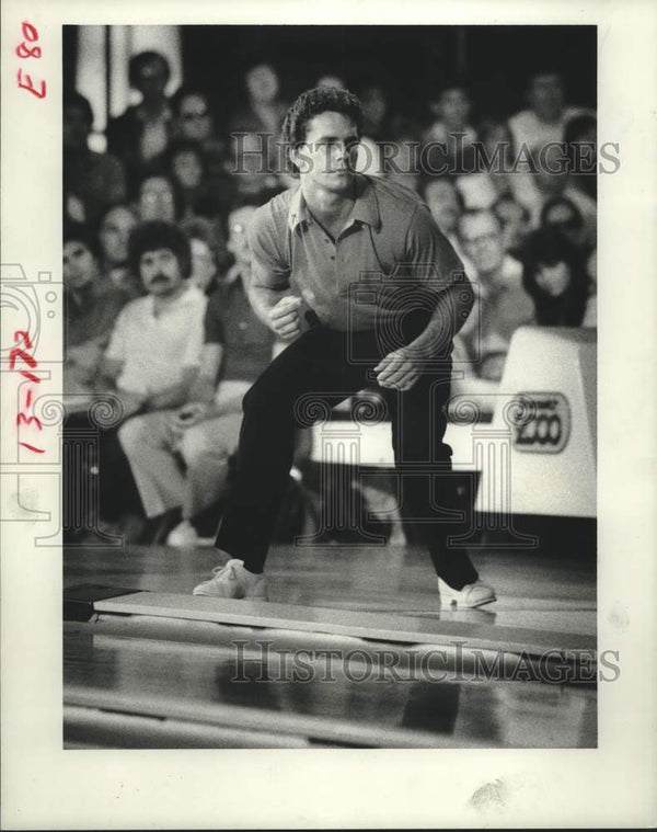 1984 Press Photo Bowler Brian Voss - hcs24899 - Historic Images
