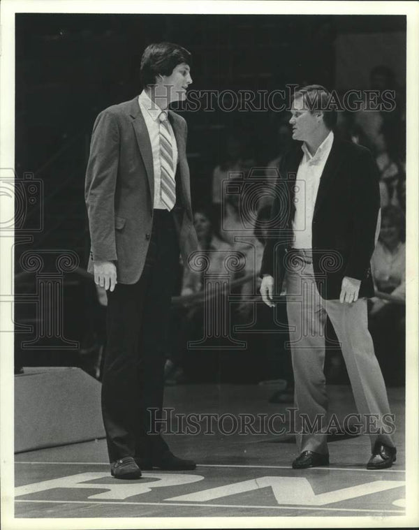 1983 Press Photo Mike Wacker (l), University of Texas basketball ...