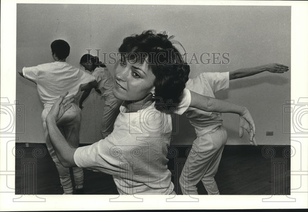 1986 Press Photo Dancer Sally Richolson at Roberta Stokes Dance Company ...