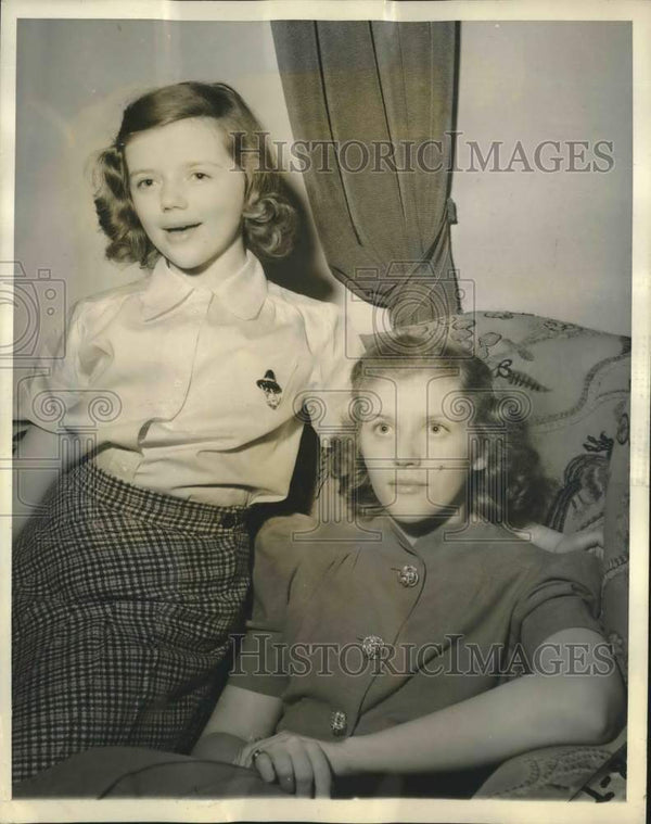 1939 Press Photo Homer Rainey children's Lenore and Helen at home in ...