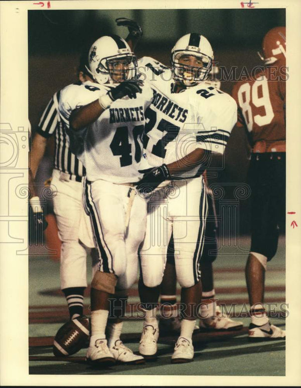 1990 Press Photo Hornets Footballers Edward Ordaz, Randy Bryant on ...