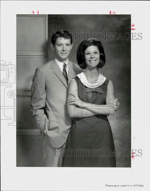1965 Press Photo William Hancock and Gail Hocott announce engagement ...