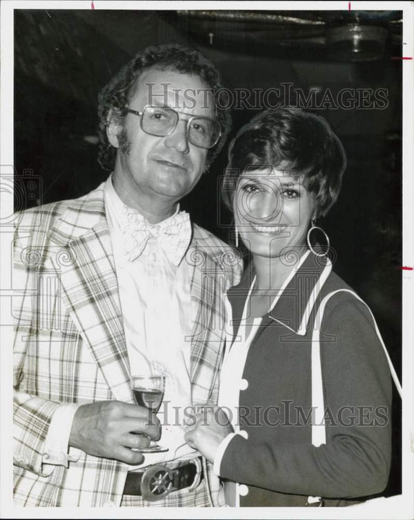 1975 Press Photo Jack Emrek and Judy Johnson at Windmill Dinner Theater ...