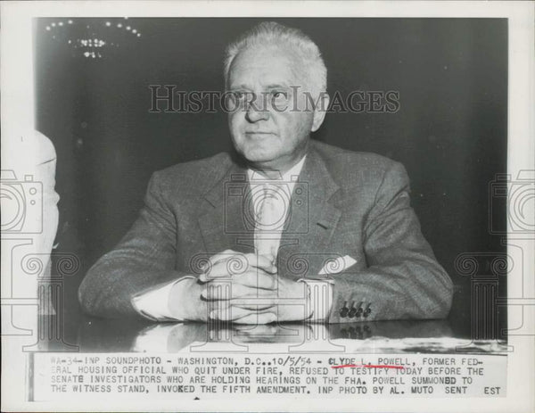 1954 Press Photo Clyde Powell refuses to answer questions at D.C ...