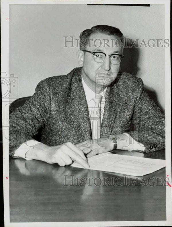 1958 Press Photo Walter Rundell, Baytown's Lee College Dean. - hpa82514 ...