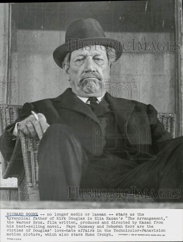 1969 Press Photo Actor Richard Boone in Elia Kazan's "The Arrangement ...