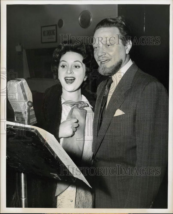 1957 Press Photo Singers Mimi Benzell, Alfred Drake to Lead Anniversary ...