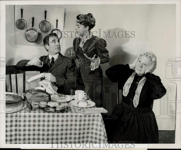 1955 Press Photo Charles Korvin, Terry Moore, Ruth Gates on "U.S. Steel ...