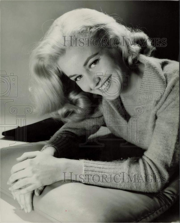 1960 Press Photo Singer Madeline Lee - hpp27931 - Historic Images