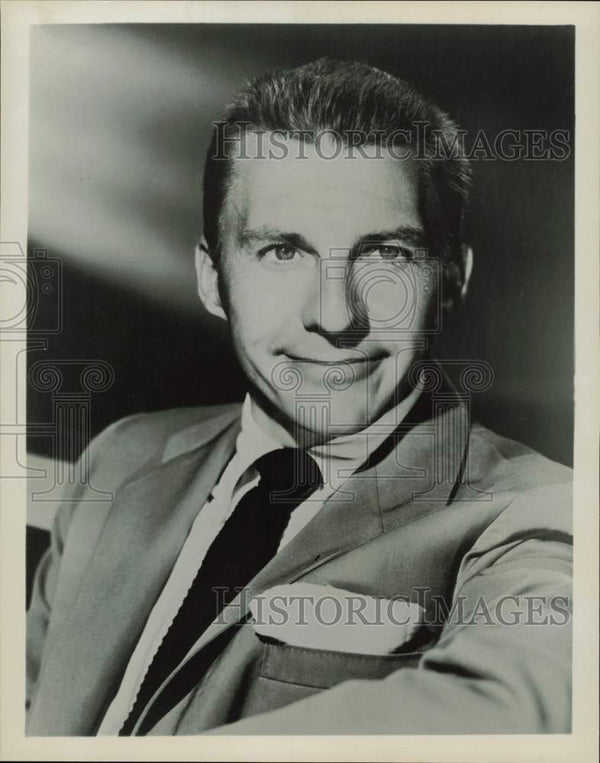 1956 Press Photo Actor David Wayne, CBS-TV - hpp29993 - Historic Images