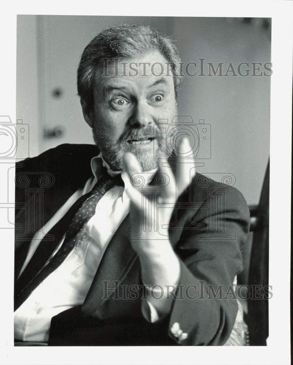 1983 Press Photo Alan J. Pakula, Film Producer-Director, Interviewed in ...