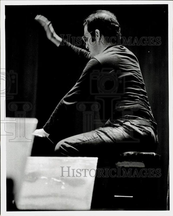 1971 Press Photo Conductor Lawrence Foster - hpp41158 - Historic Images