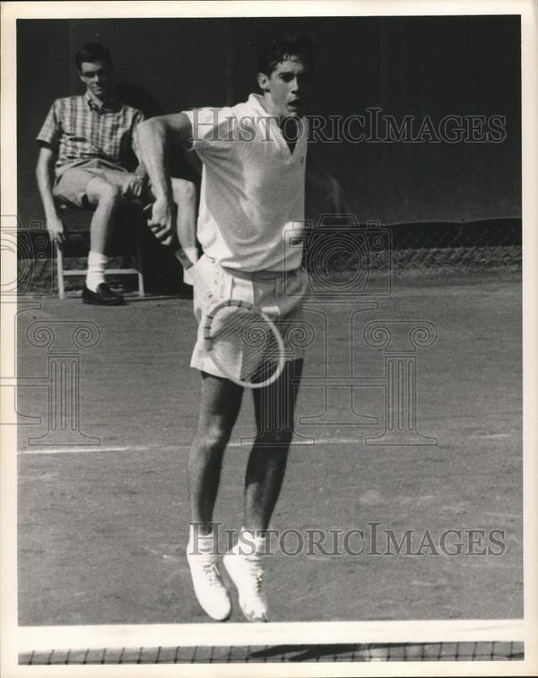 1965 Press Photo Tennis player Gene Scott jumps with excitement ...