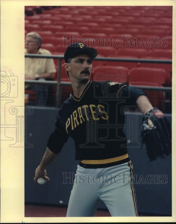 1988 Press Photo Pittsburgh Pirates baseball pitcher Doug Drabek ...