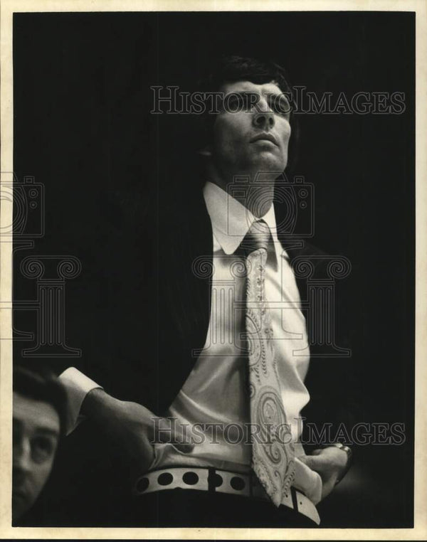1973 Press Photo Houston Rockets Basketball Coach Johnny Egan ...