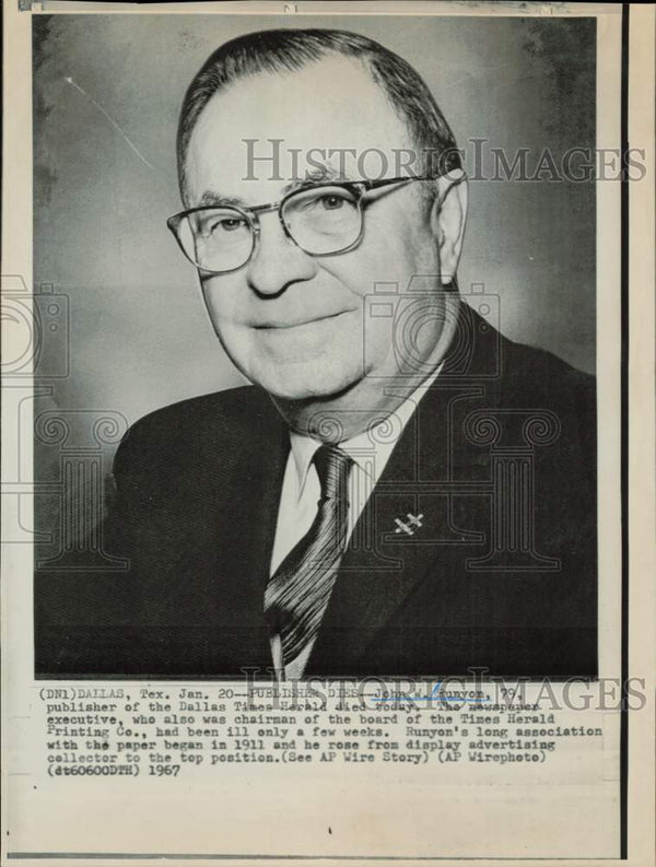 1967 Press Photo John W. Runyon, publisher of Dallas Times Herald news ...