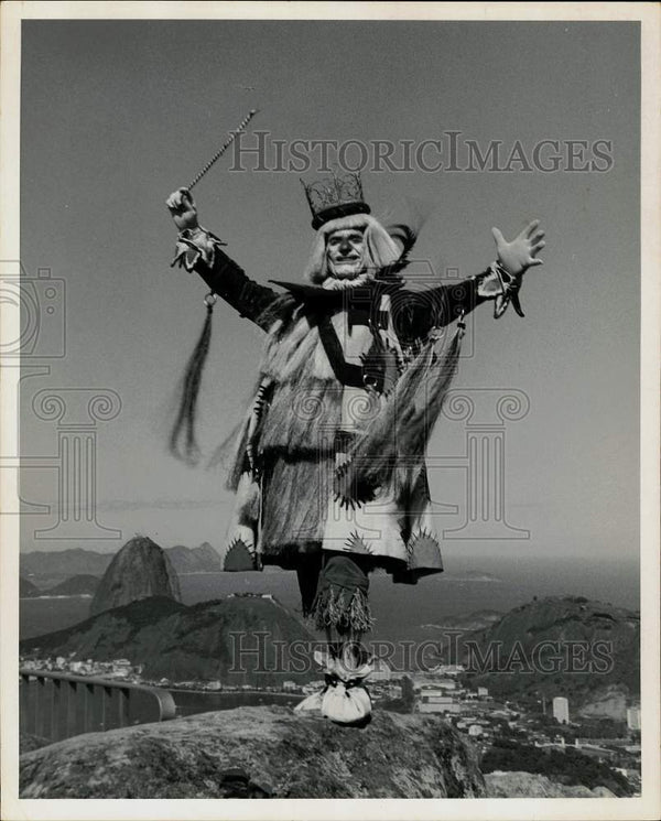 1963 Press Photo King "Momo" invites all to Rio de Janeiro, Brazil's ...
