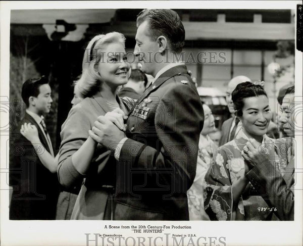1958 Press Photo May Britt and Robert Mitchum in scene from "The ...