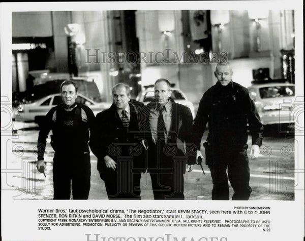 1998 Press Photo "The Negotiator" Movie Scene - lrp81646 - Historic Images