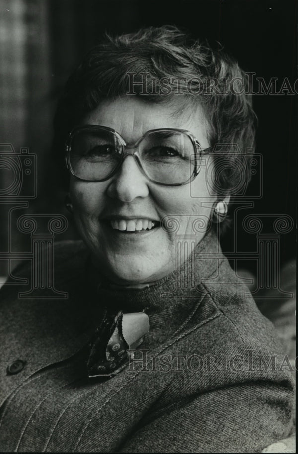 1982 Press Photo Past president Audrey Baird of the Symphony League ...