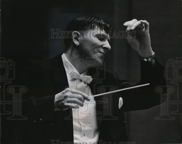 1964 Press Photo Frank Bencriscutto, conductor - Historic Images