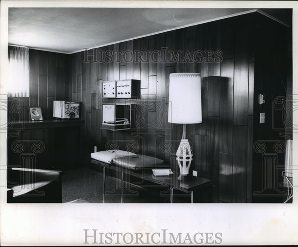 1963 Press Photo Interior view of the State office building - Historic ...