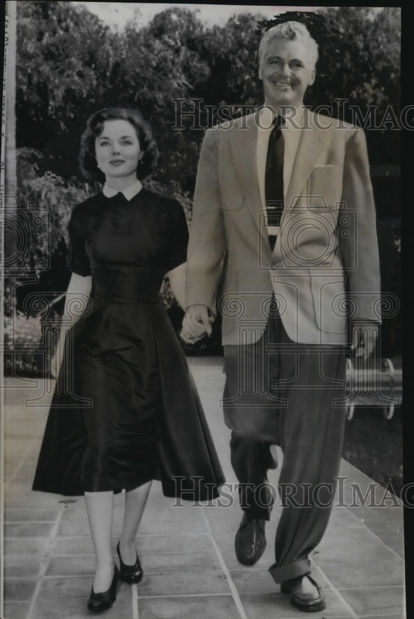 1958 Press Photo Wanda Hendrix gives up career to marry James Langford ...