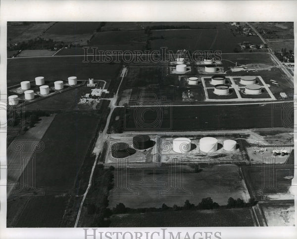 Press Photo Clark Oil & Refinery Corporation Northwest Terminal ...